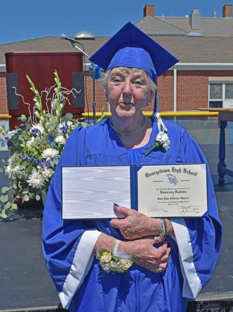 Georgetown High School Presents Honorary Diploma to 82-year-old for ...